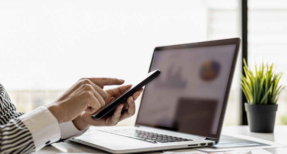 What Is A UEM Solution? Explaining UEM | 42Gears